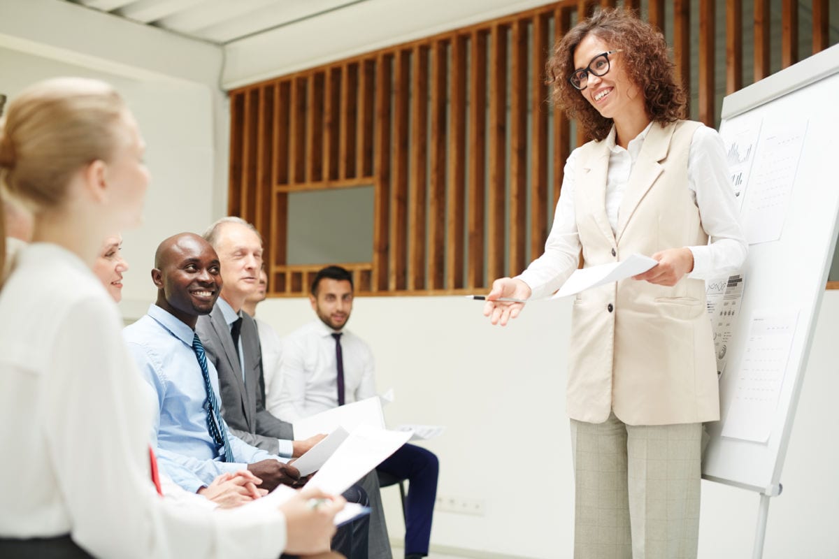 Como montar uma palestra e superar o pavor de falar em público?